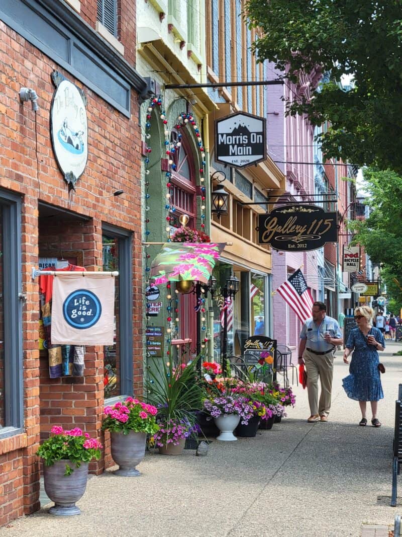 Destination Downtown - Travel Indiana