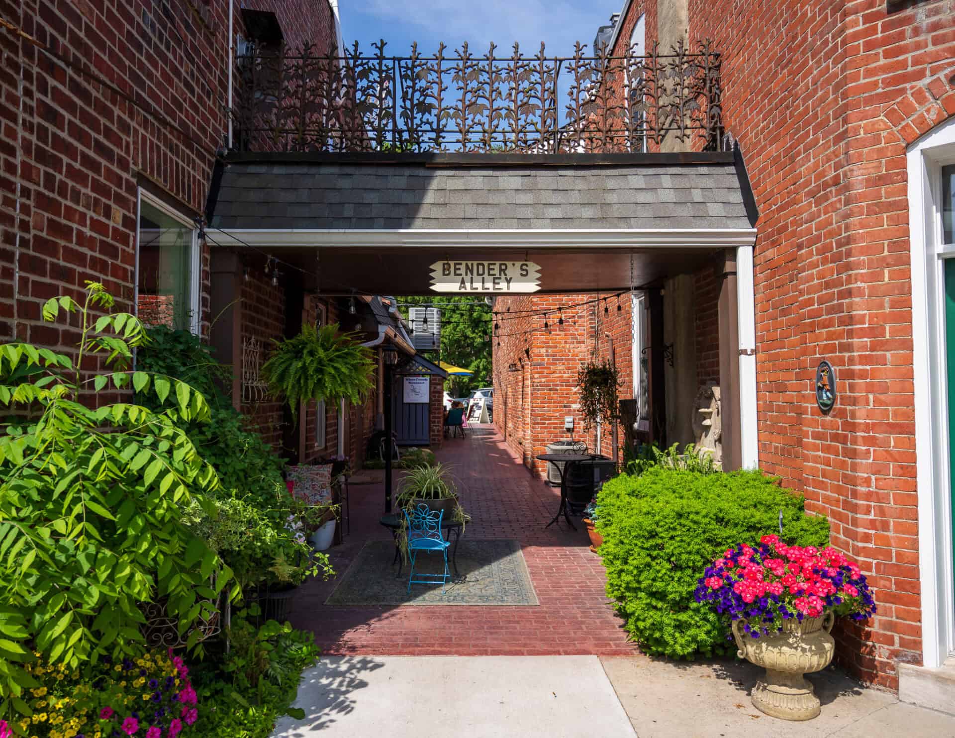 Boone County: A Picture-Perfect Spring Getaway - Travel Indiana